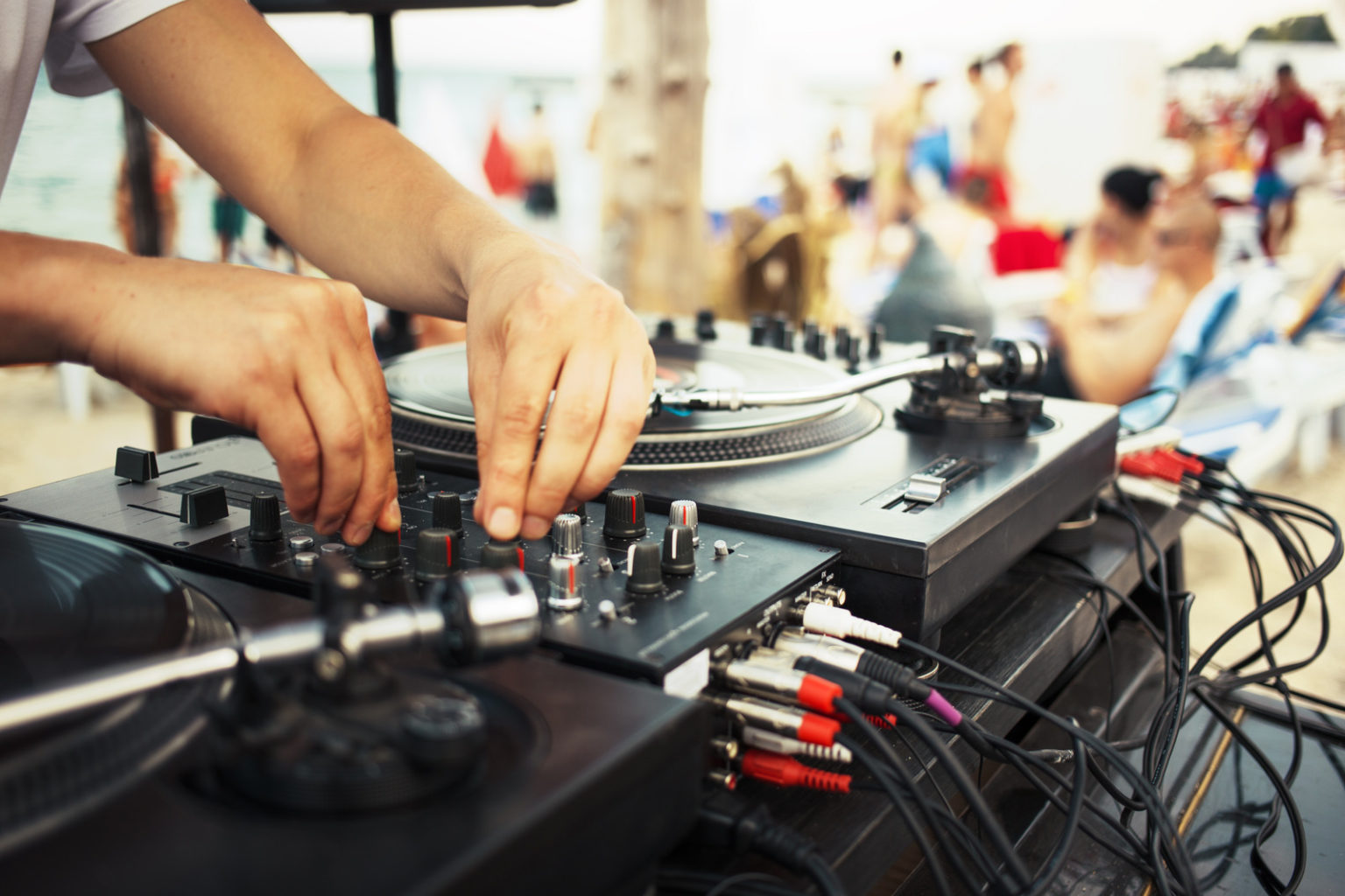 The 8 Best Receivers For Turntables in 2024 | SoundGearLab