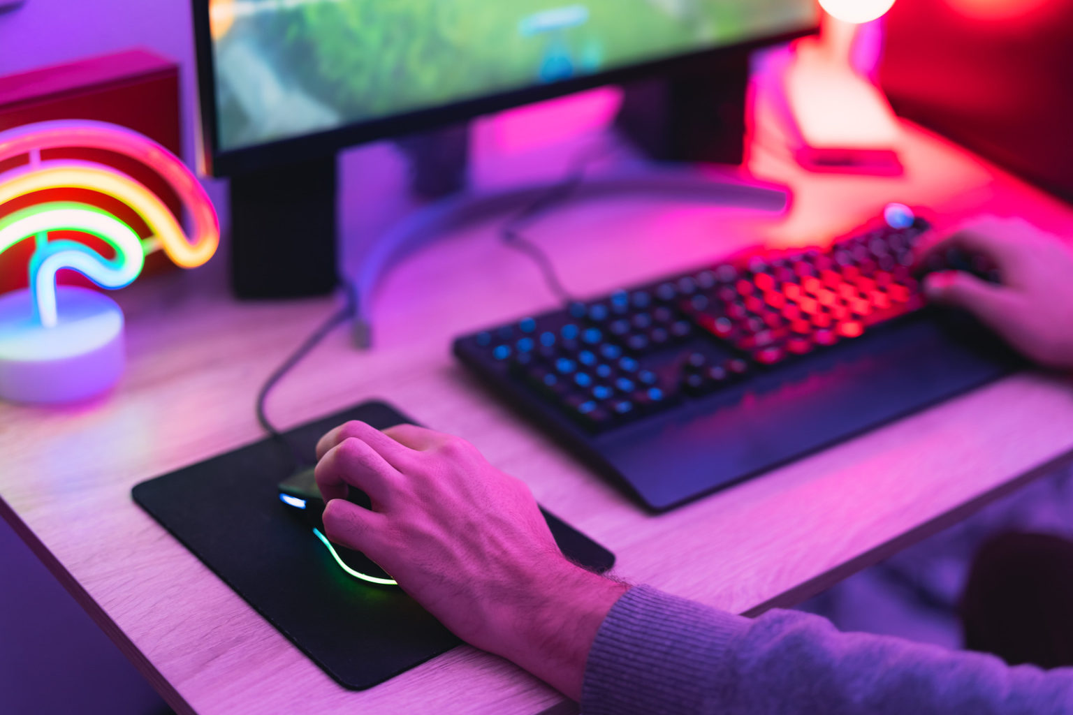 Markiplier’s Gaming Setup: PC, Camera, Mic in 2024 | SoundGearLab