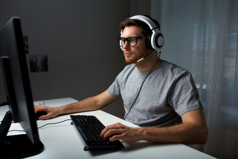 The 6 Best White Gaming Headsets in 2024 [Buyer's Guide] | SoundGearLab
