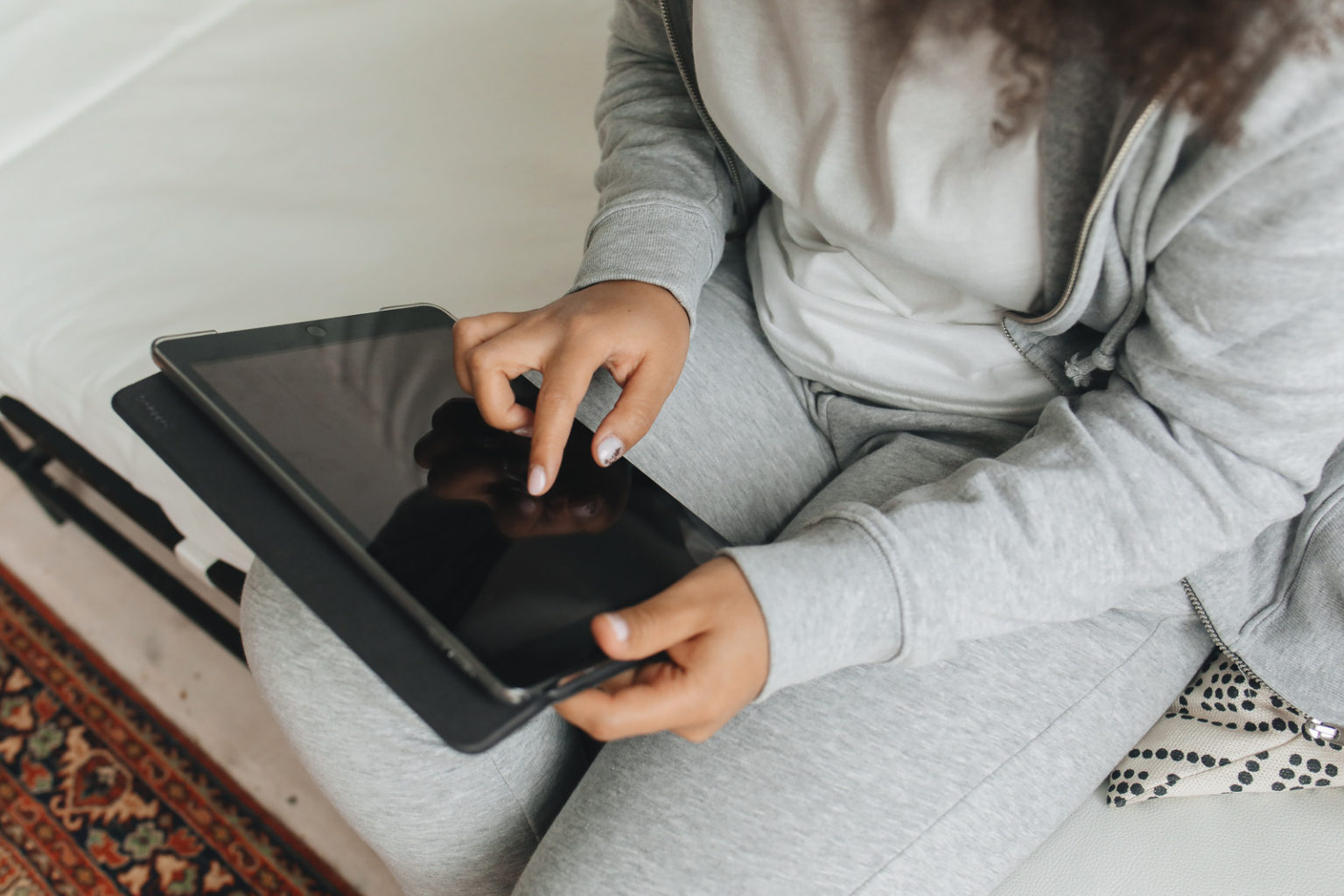 Where Is The Microphone On iPad? | SoundGearLab
