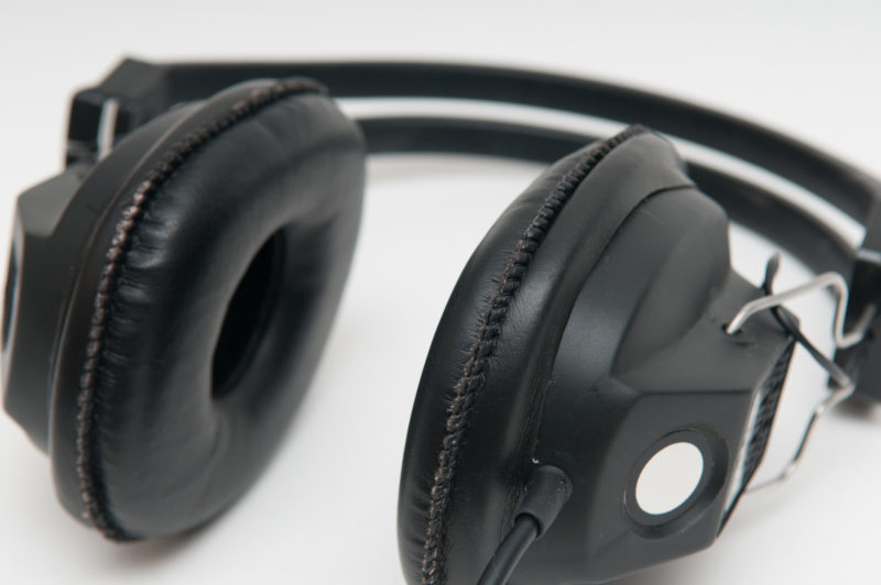 What Is Headphone Tuning? How Are Headphones Tuned? | SoundGearLab