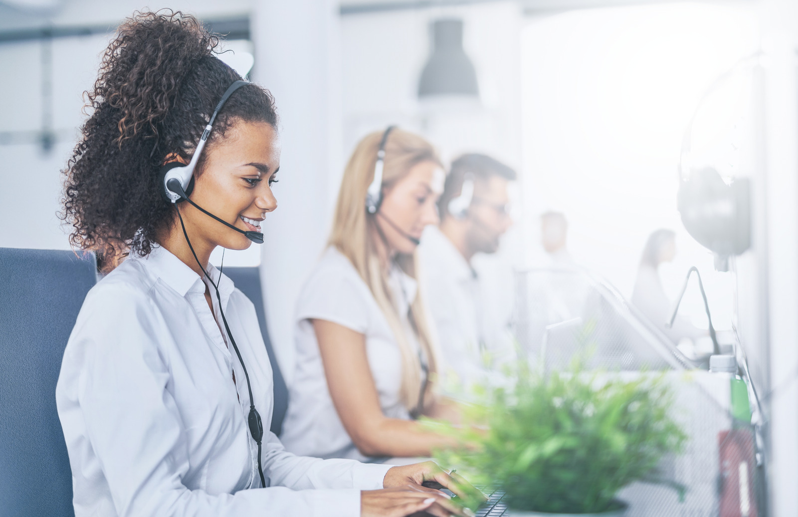 Best Headsets for Sales People & Teams in 2024 | SoundGearLab