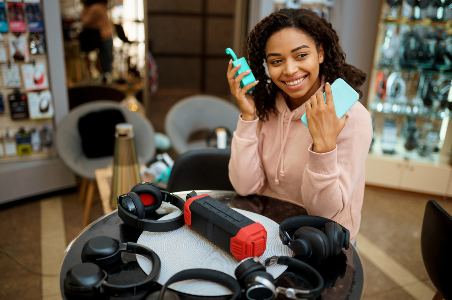 Can headphones wear out? What is their lifespan? | SoundGearLab